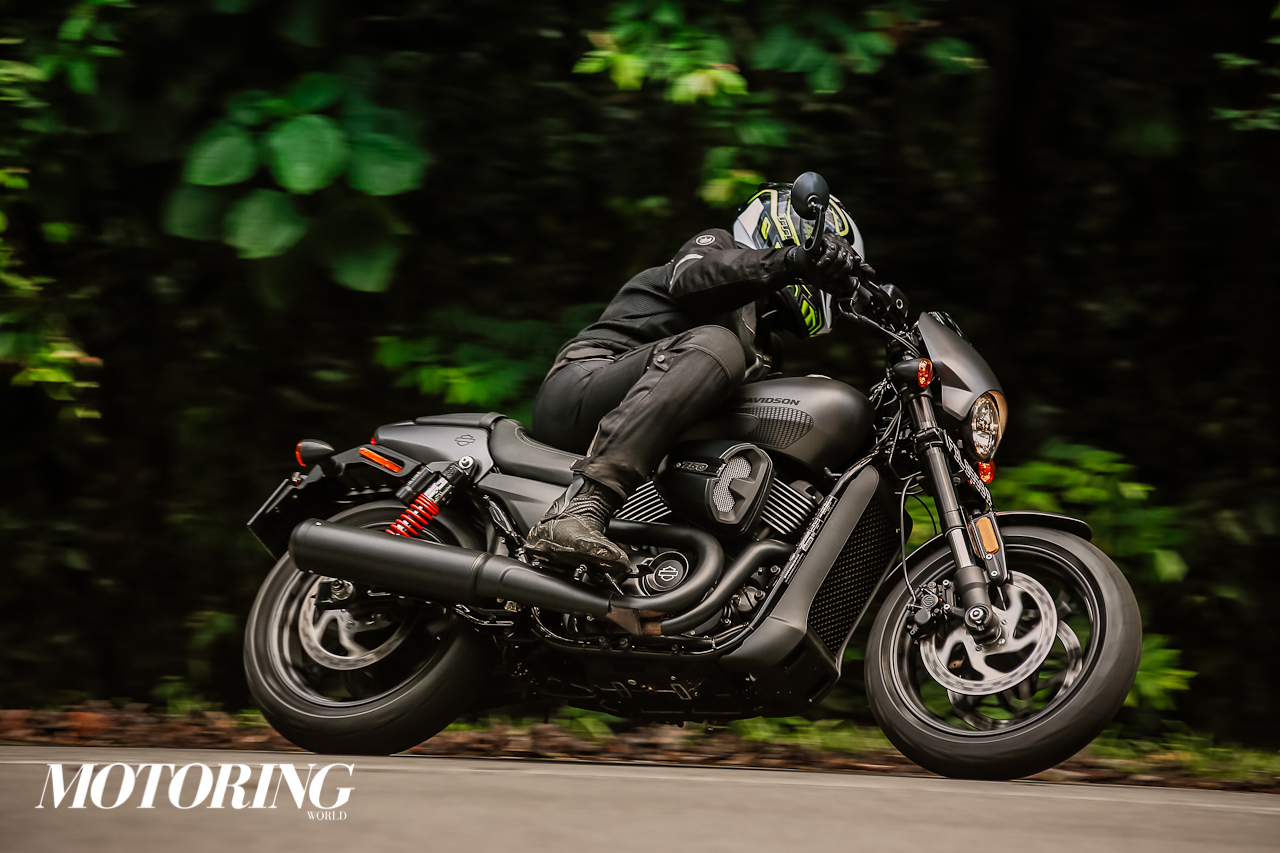 ‪Sweet Rod — Harley-Davidson Street Rod Review - Motoring World